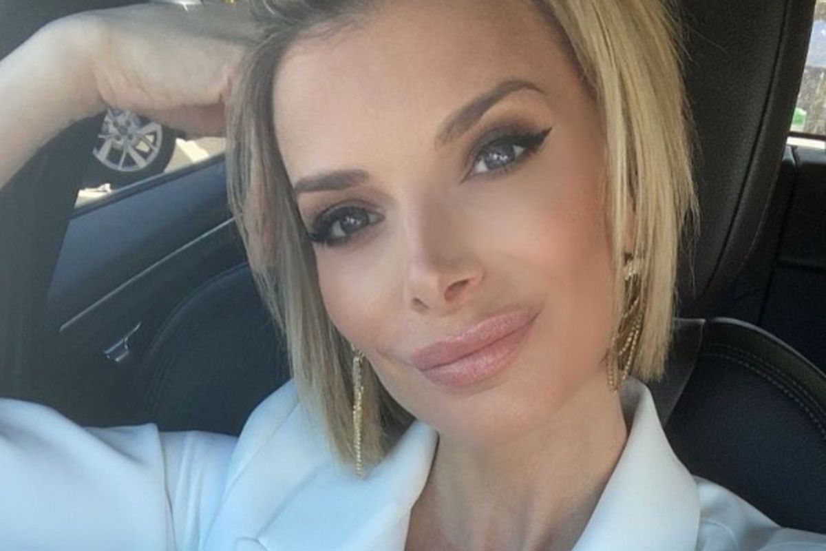 Griet Vanhees, vrouw van autocoureur Anthony Kumpen en ex-model, deelt ...