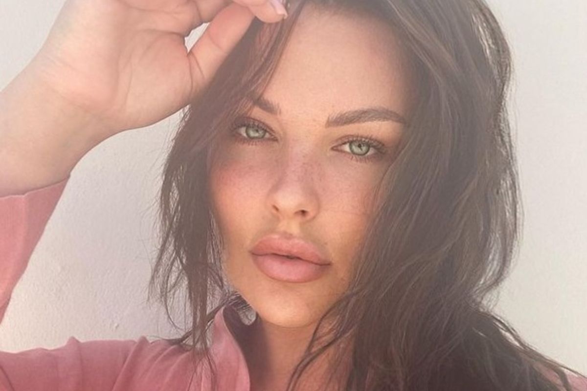 Sharon Grobben, het populairste plus-size model van Vlaanderen, deelt ...