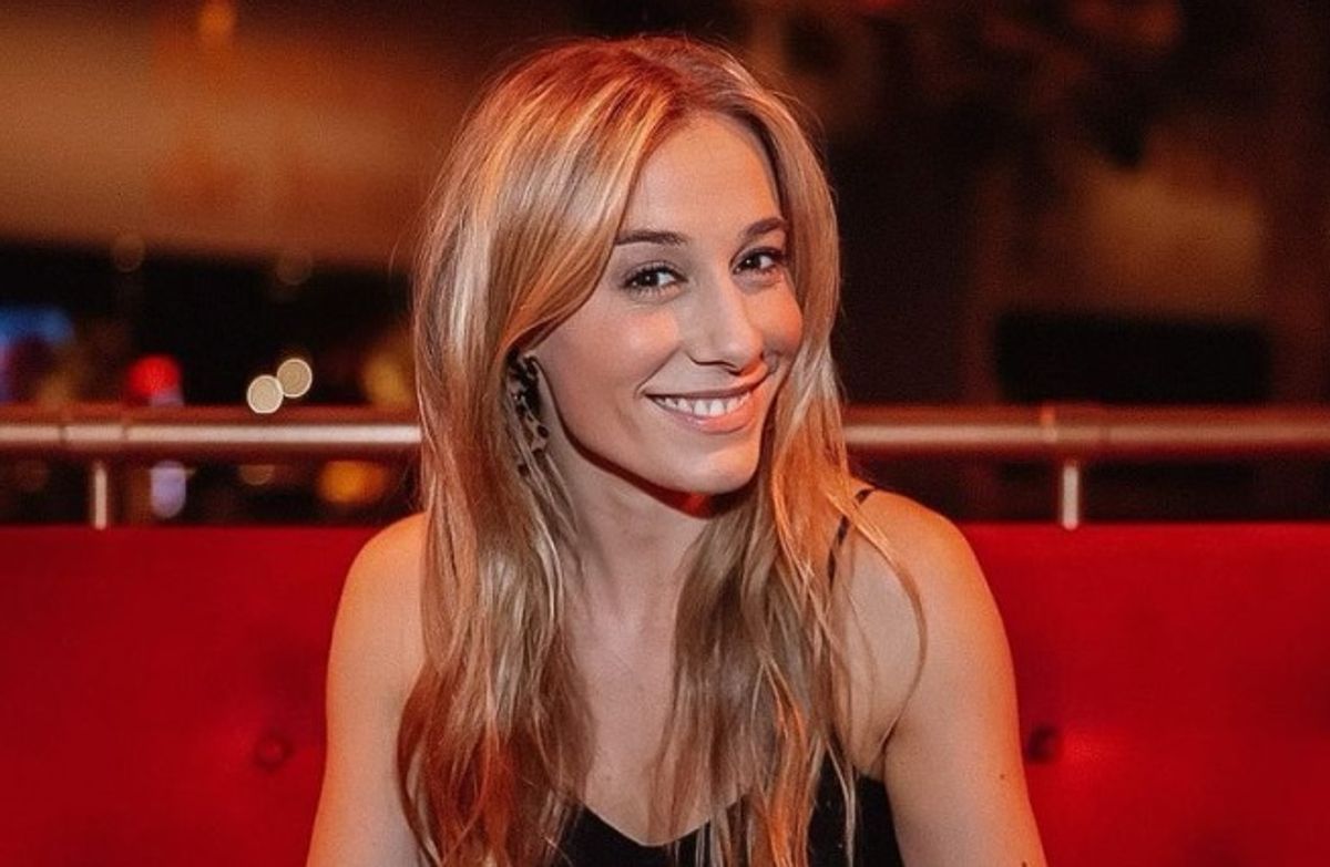 Buurtpolitie-babe Ianthe Tavernier trekt strakke sportoutfit aan: "Wauw ...