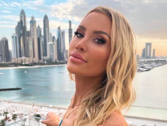 DJ Anouk Matton oogst lof met uitdagende foto / pose: "Je bent ...