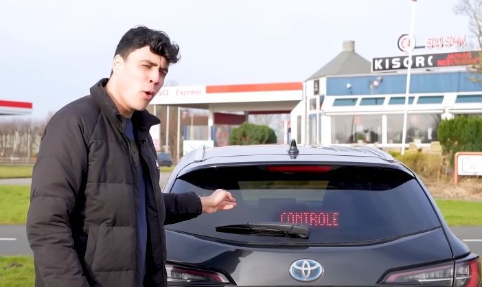 Je voordoen als politie, zo gemakkelijk is het: "Wat ik hiermee kon ...