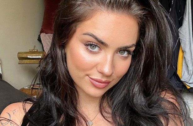 "Ik doe het met andere vrouwen en mijn vriend vindt dat heerlijk. Toen ...