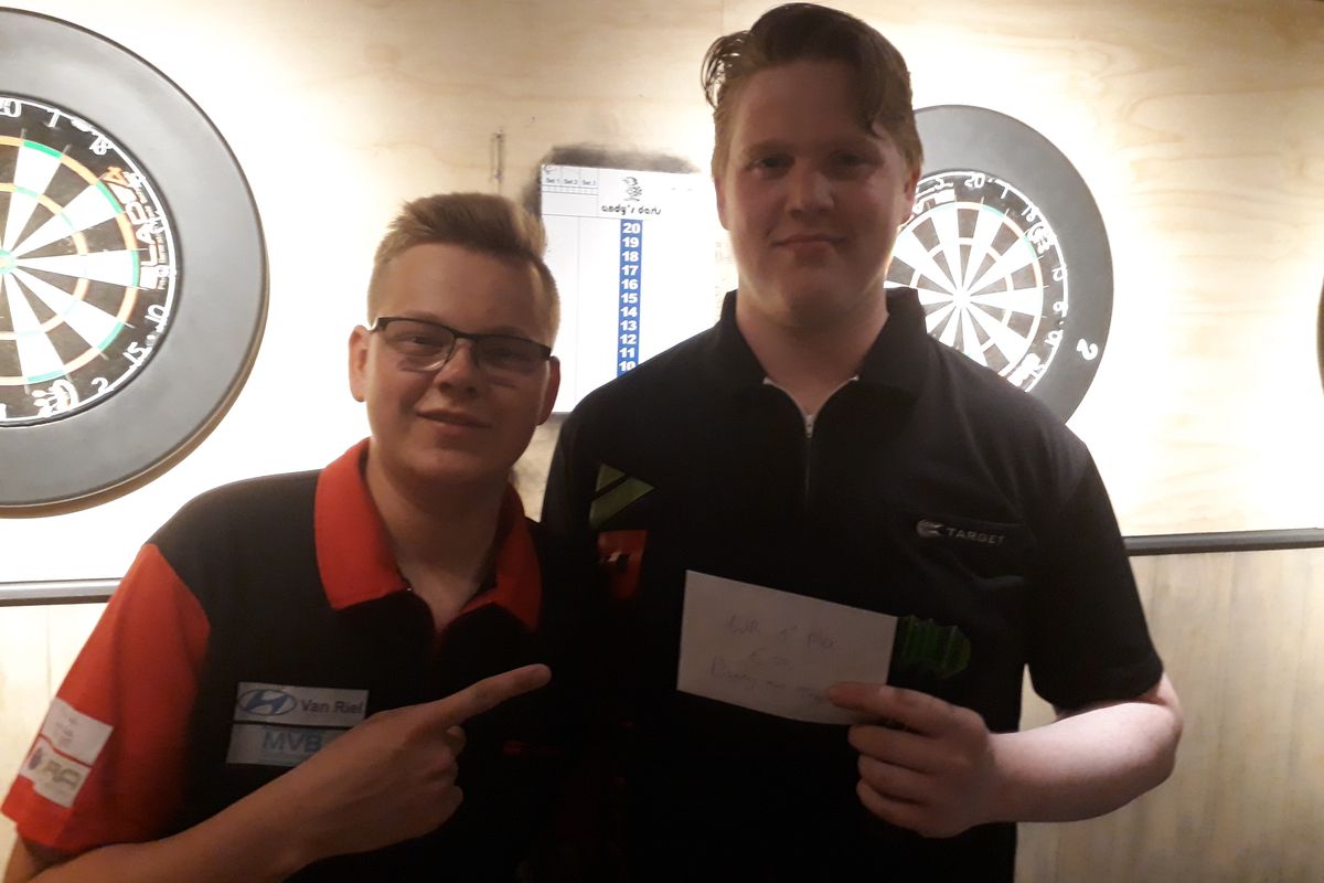 Danny van Trijp wint ook 2e Makkie Moneydarts, Van Bavel runner-up
