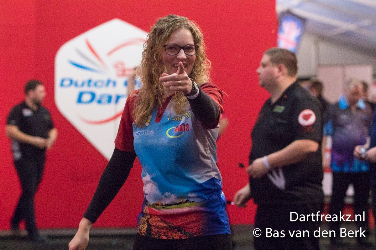 Martin Adams: ''Aileen de Graaf gaat Lakeside winnen''
