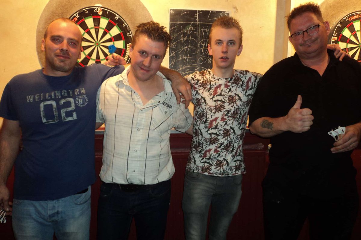 Hellebrand wint singles bij De Valk, Van Bavel/Janssen sterkste koppels