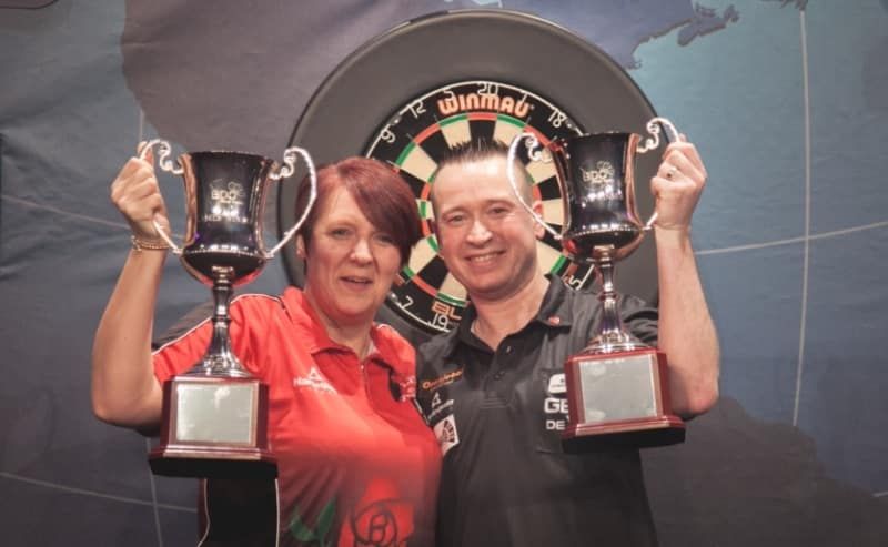 Geert de Vos wint BDO World Trophy 2015, De Graaf is runner-up