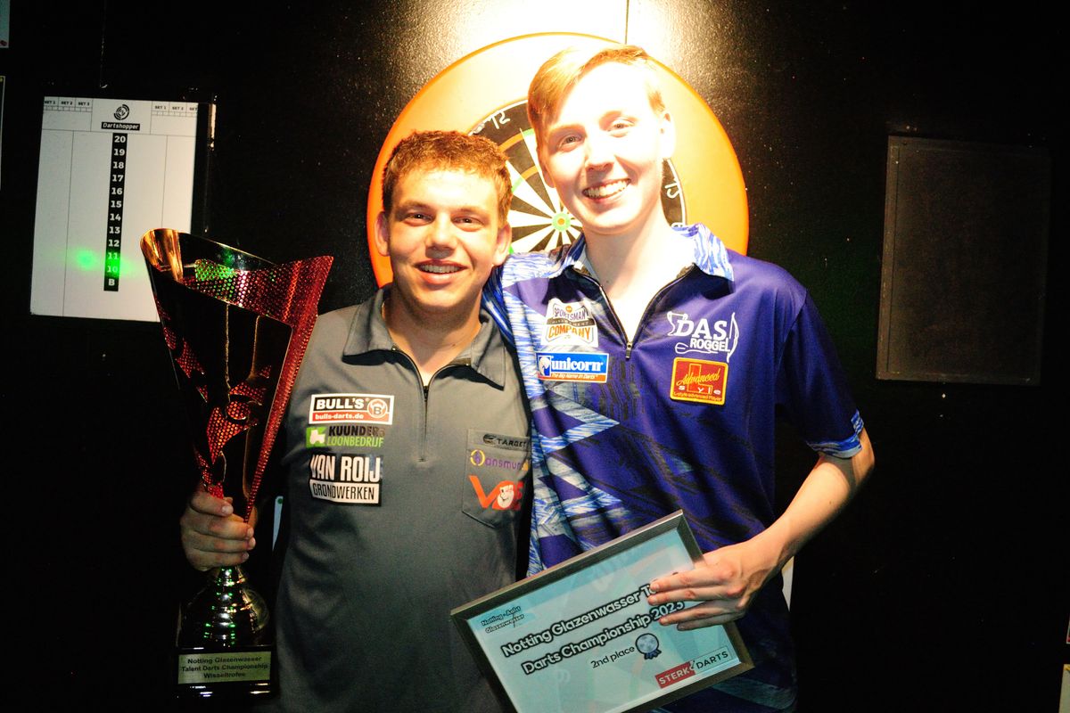 Bram van Dijk wint Notting Glazenwasser Talent Darts Championship 2023