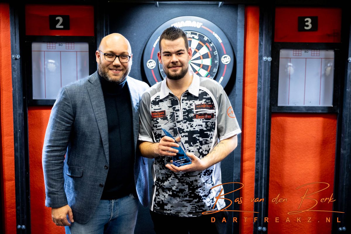 Gilbert van der Meijden wint de ADC Benelux Masters en gaat samen met ...