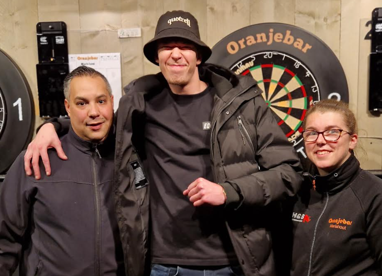 Jimmy van Schie te sterk voor Jermaine Wattimena, tweede feestje voor ...