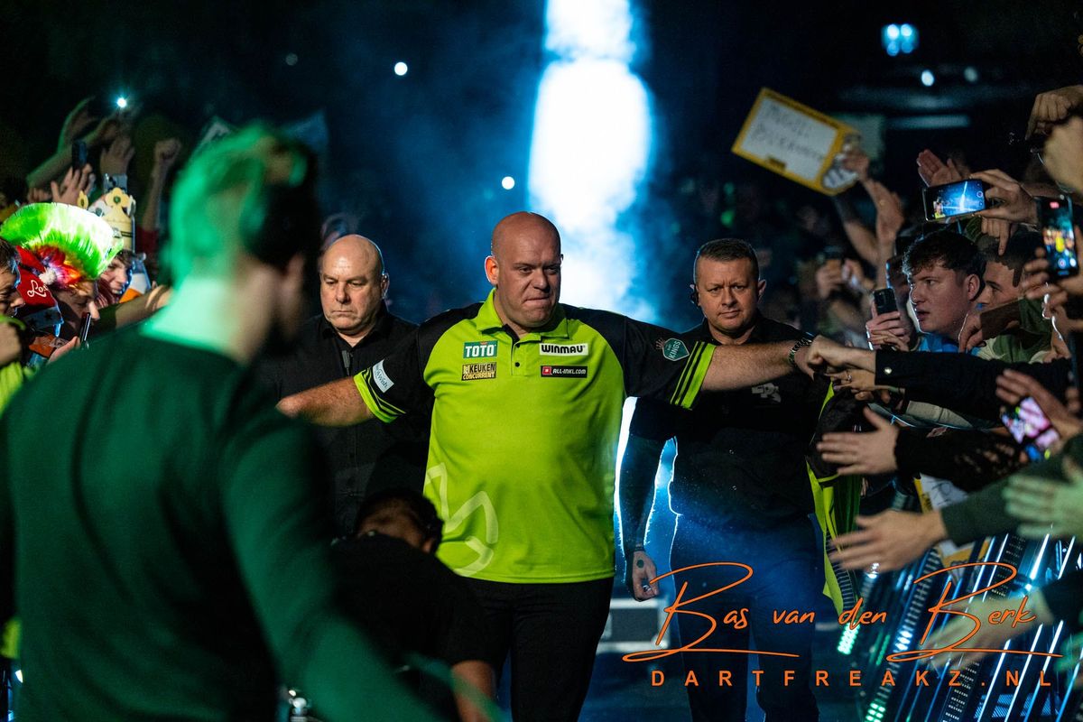 VIDEO interview met Van Gerwen waar hij spreekt over zijn medische ...