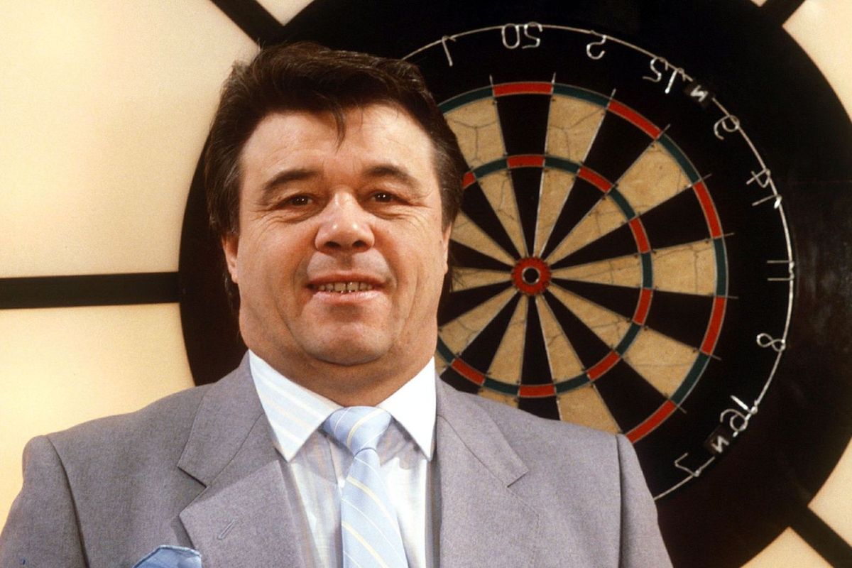 Legendarische darts commentator Tony Green (85) overleden