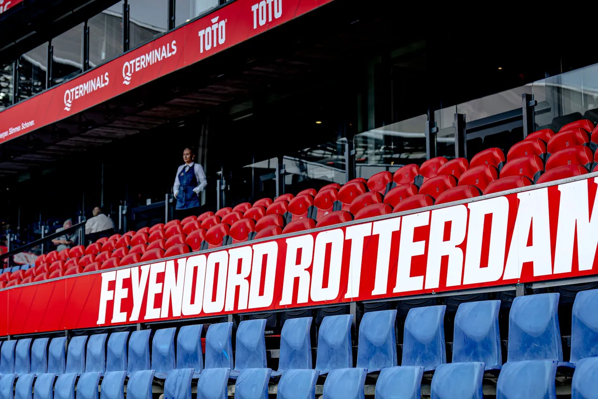 Feyenoord start samenwerking met Italiaans kledingmerk Peuterey | FR12.nl