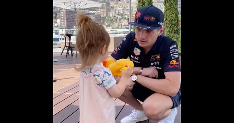 Video. Red Bull-fotograaf deelt schattige beelden van dochter met Max Verstappen