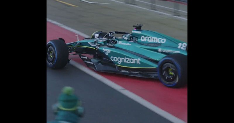 Video: Aston Martin stuurt AMR23 voor het eerst het asfalt op