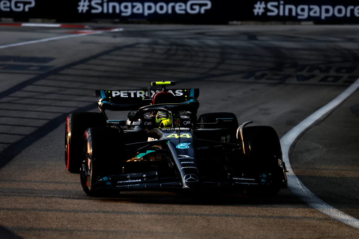 Max Verstappen doet er alles aan om Hamilton-scenario te voorkomen ...