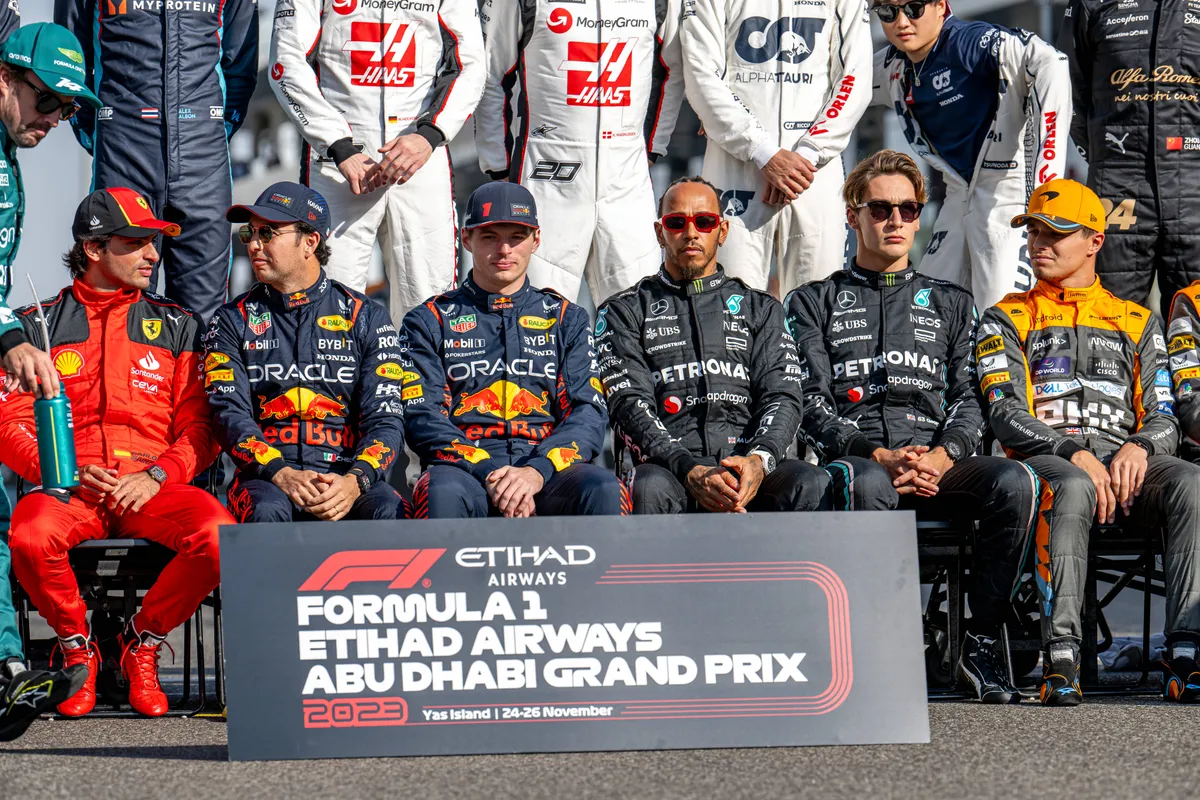 Voormalig baas Mercedes F1-team: 'Max Verstappen is zelfs in een ...