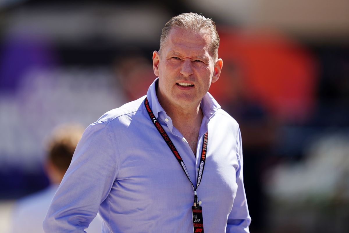 Jos Verstappen doet bijzondere onthulling over beginjaren Max Verstappen in de autosport