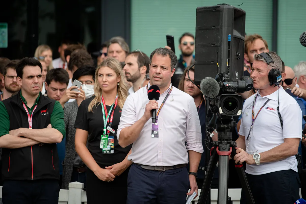 Ted Kravitz doet vreugdedansje na uitvalbeurt Max Verstappen in ...