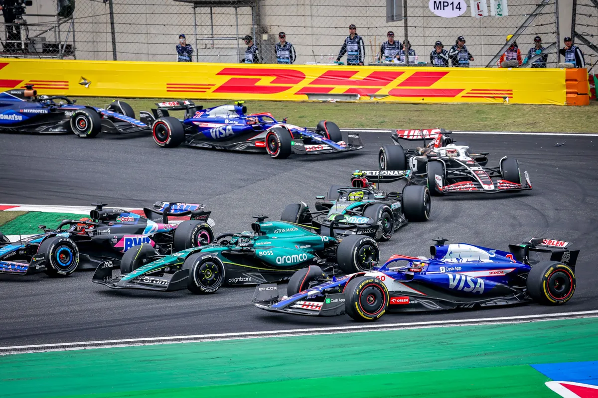 Lance Stroll heeft opmerkelijke verklaring voor bizarre crash met ...