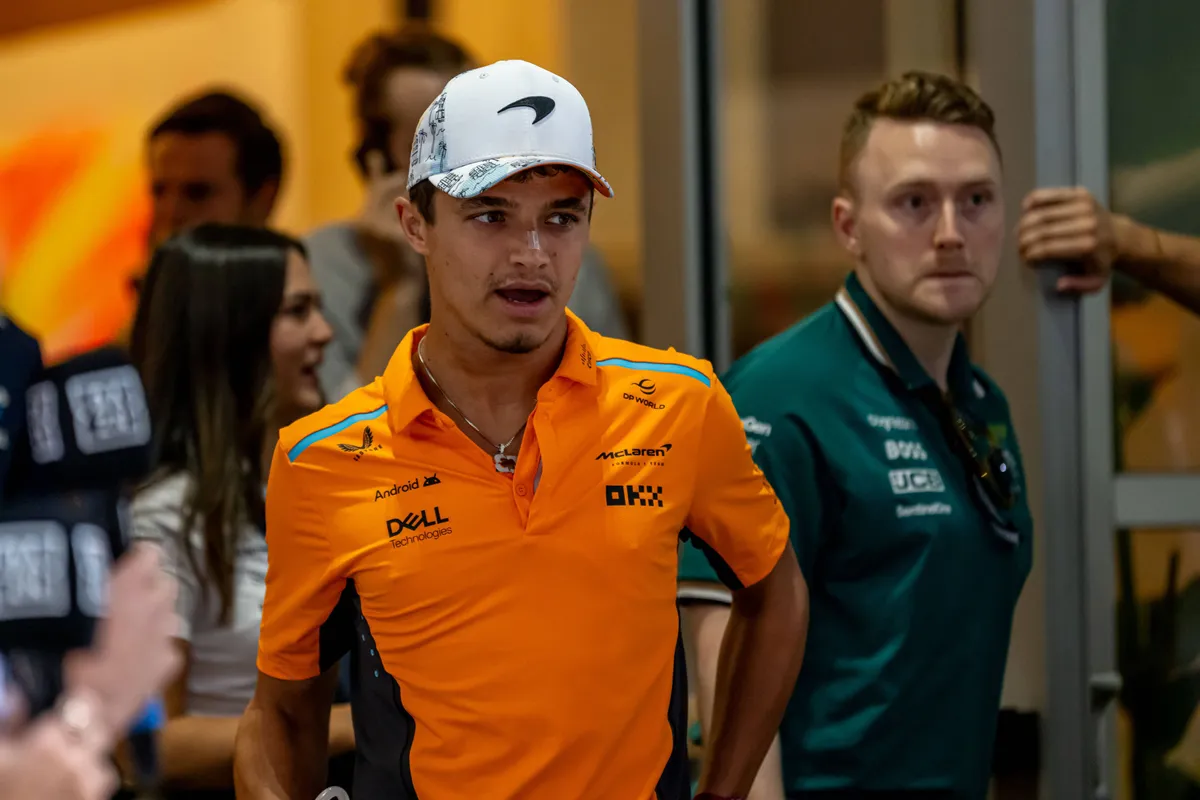 Lando Norris deelt opvallend detail over gevecht met Max Verstappen in Imola | GP33