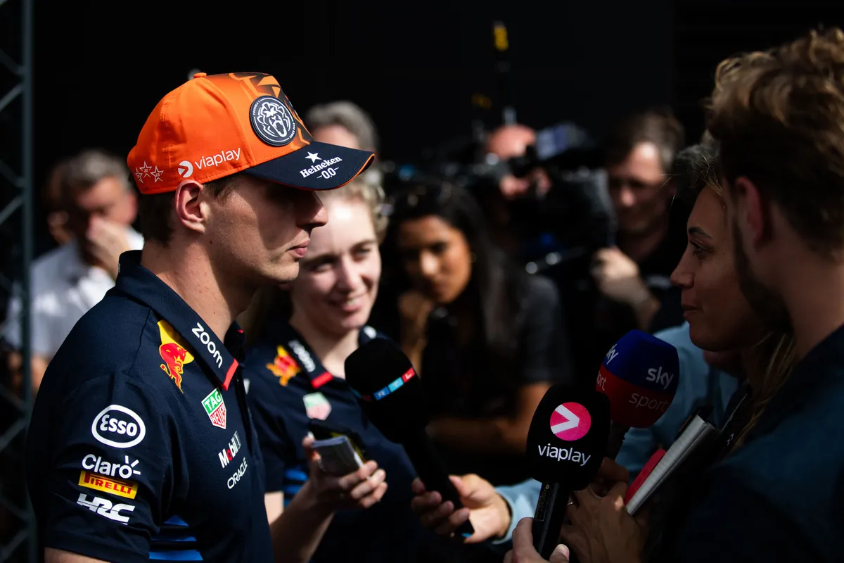 F1-teambazen krijgen belangrijke oproep na 'ongepast' gedrag Max Verstappen | GP33