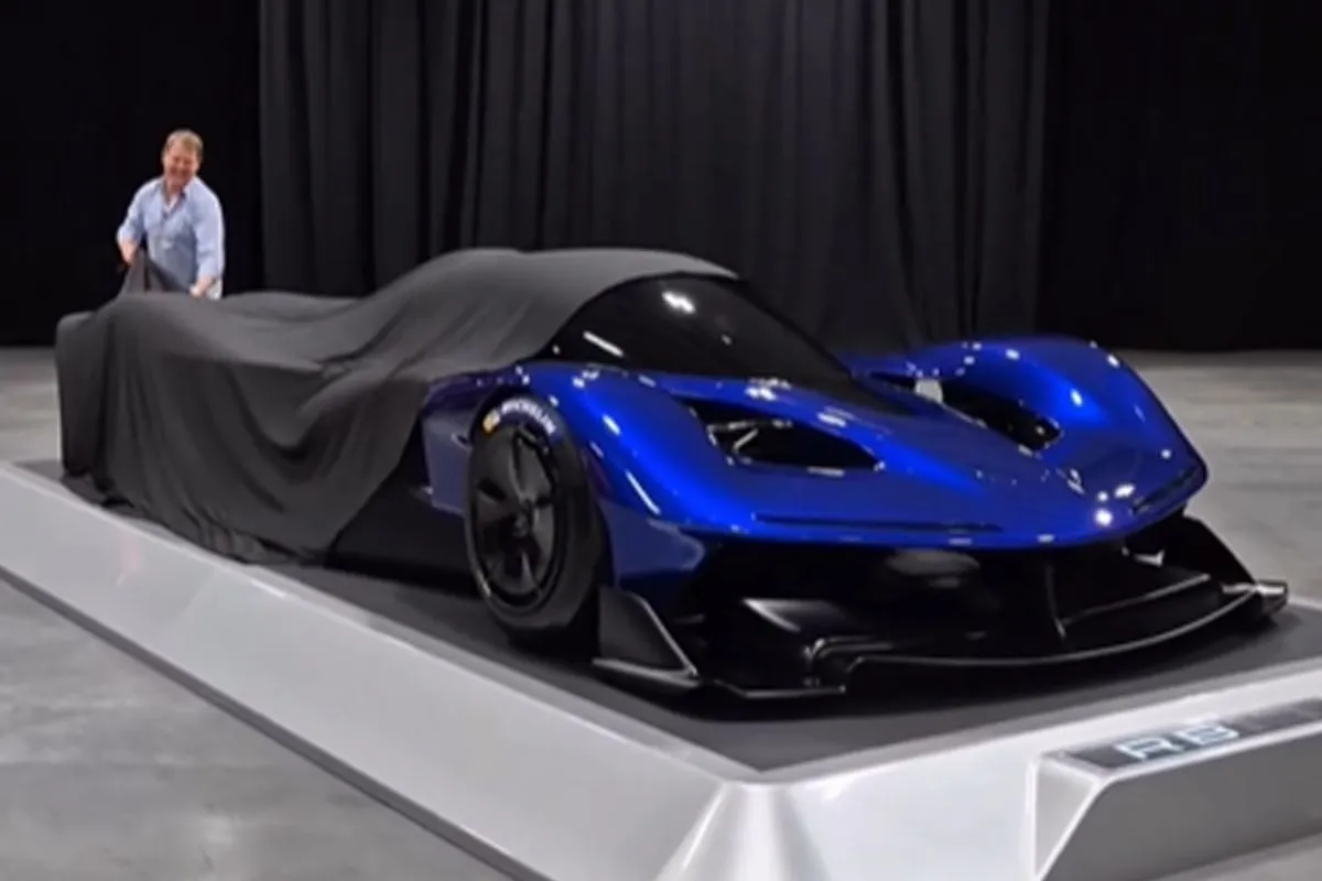 Video: Red Bull maakt door Adrian Newey ontworpen RB17-hypercar ...