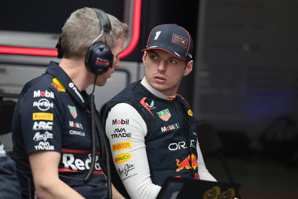 Max Verstappen reist af naar Milton Keynes voor spoedoverleg met Red ...