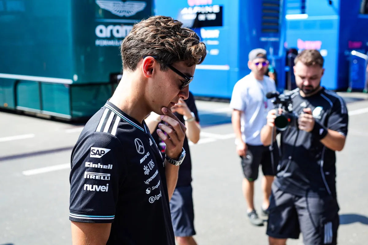 Directe bevestiging vanuit George Russell: Max Verstappen praat met Mercedes over transfer | GP33