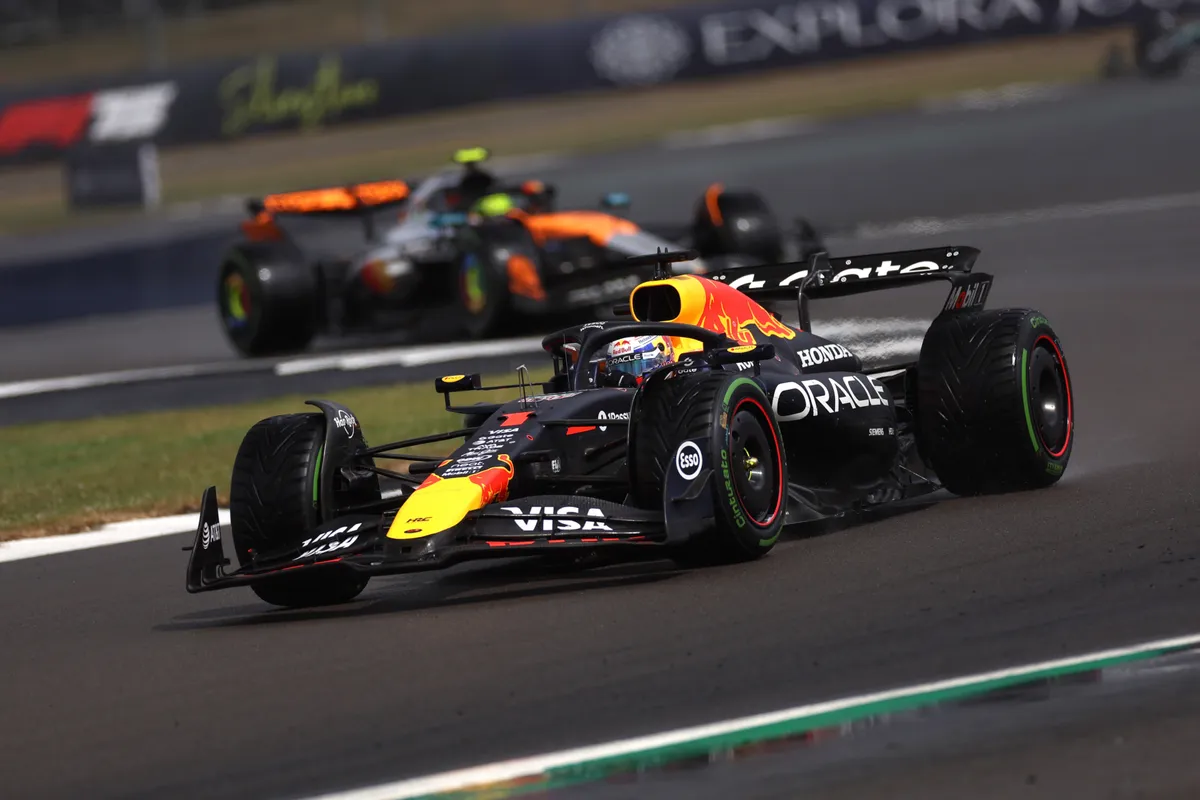 Red Bull-topman botst met Max Verstappen na opvallende uitspraak | GP33