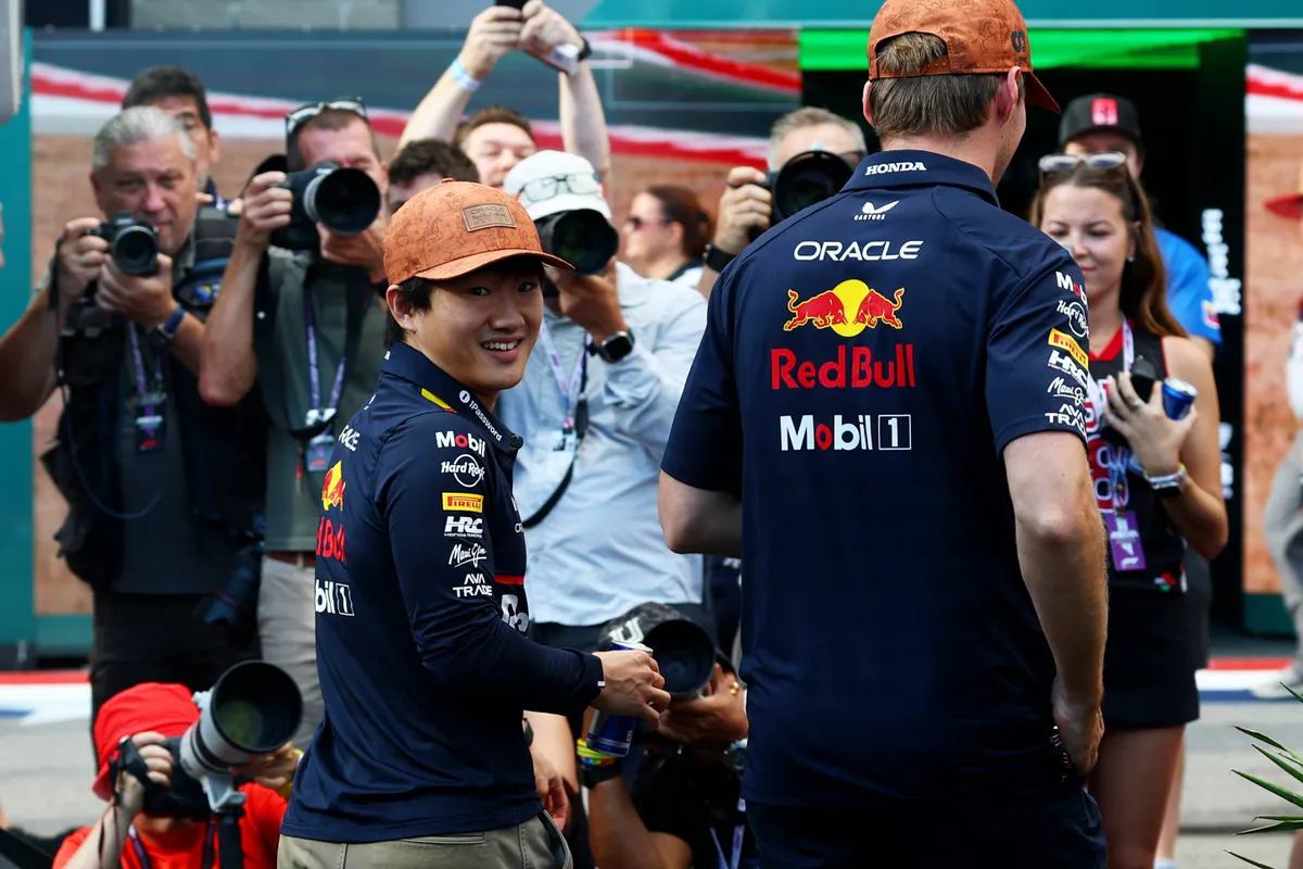 'Yuki Tsunoda kan Max Verstappen verslaan in Mexico door ingreep Red ...
