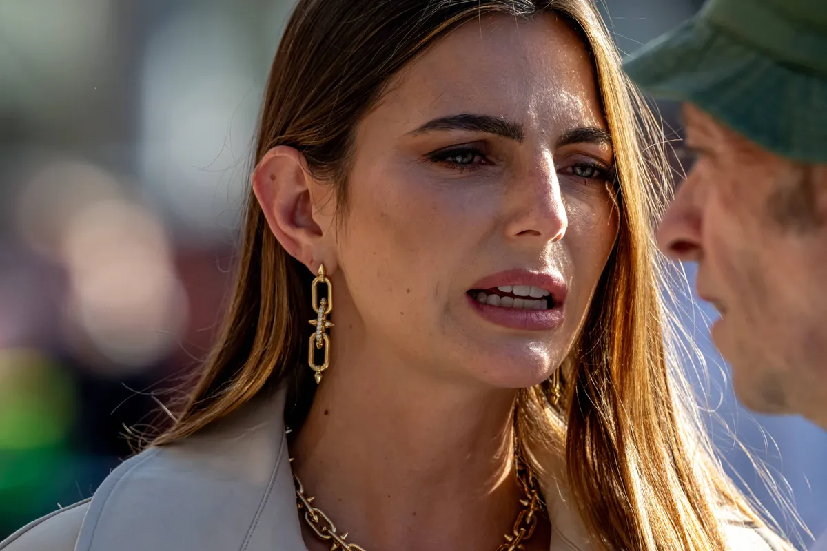 Kelly Piquet deelt schokkend babynieuws met Max Verstappen | GP33