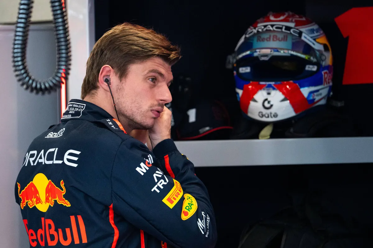 Eerste beelden van Max Verstappen als ‘Mercedes-coureur’ | GP33