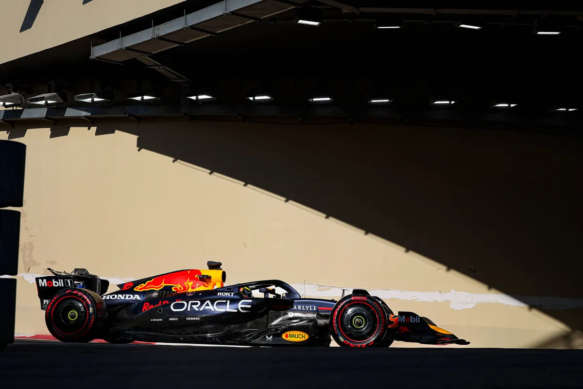 Red Bull valt op en kiest voor afwijkende strategie tijdens testdagen ...