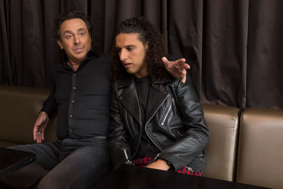 Ali B gespot samen met rapper Boef op Schiphol | LOESOE