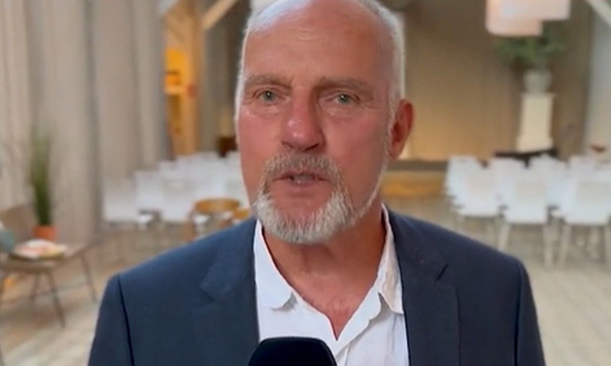 B&B-Leendert gaat tantradansen op podium bij Televizier-Ring (video)