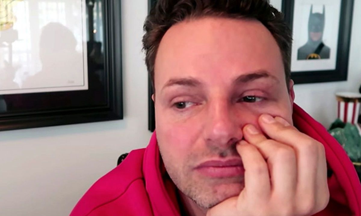 FOTO: Fred van Leer verkleedt zich als vrouw, maar het eindresultaat is ...