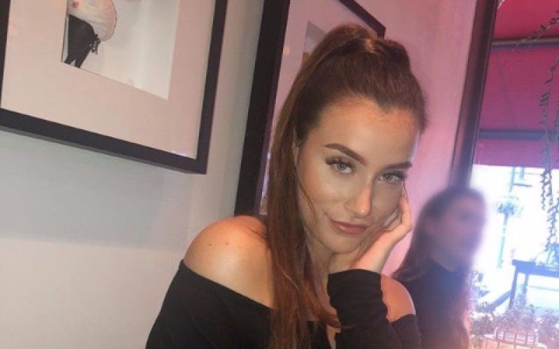 Demi uit ‘Temptation Island’ zet Instagram in vuur en vlam met foto in ...