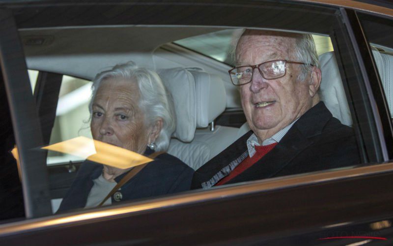 Koning Albert ligt onder vuur: Koning Albert ligt onder vuur: