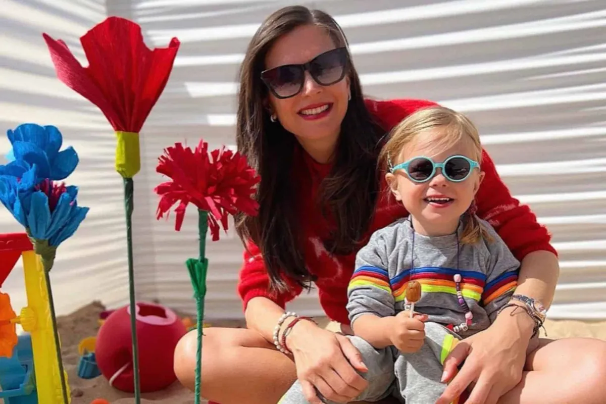 Astrid Coppens overstelpt met reacties na video met dochtertje Billie ...