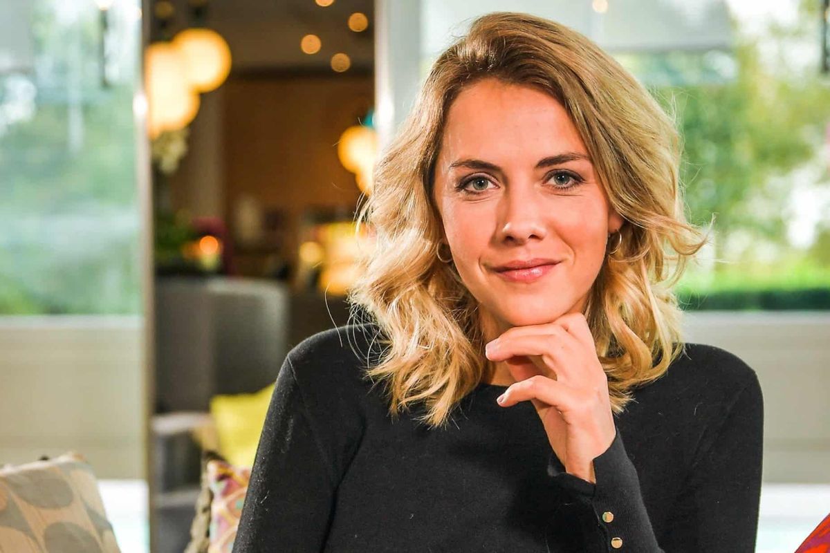 Actrice Leen Dendievel doet monden openvallen met compleet nieuwe look ...