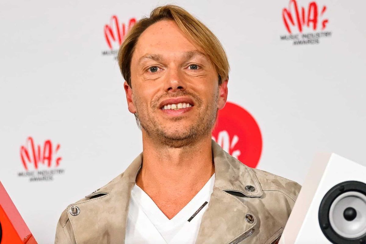 Regi Penxten deelt foto met nieuwe vriendin Kristel en komt met ... Regi Penxten deelt foto met nieuwe vriendin Kristel en komt met ...