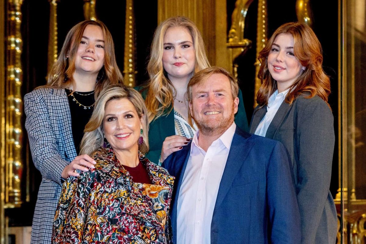 Nederlands koningshuis overstelpt met kritiek nadat ze kerstkaart met ...