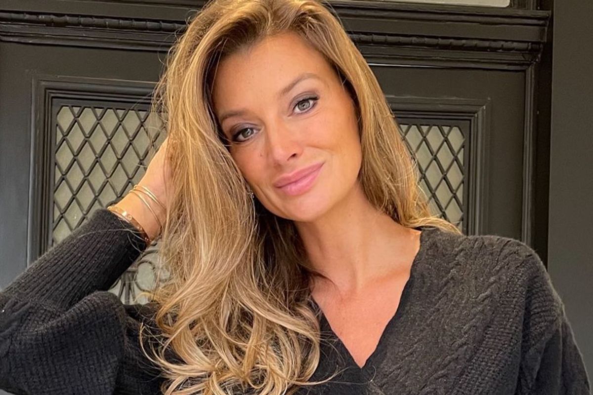 Véronique De Kock (45) kijkt al uit naar de zomer en laat wel heel veel ...