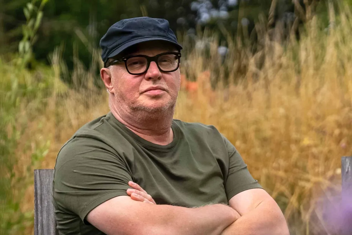 Zanger Steun Meuris compleet van slag na plots overlijden dierbare: "Je ...