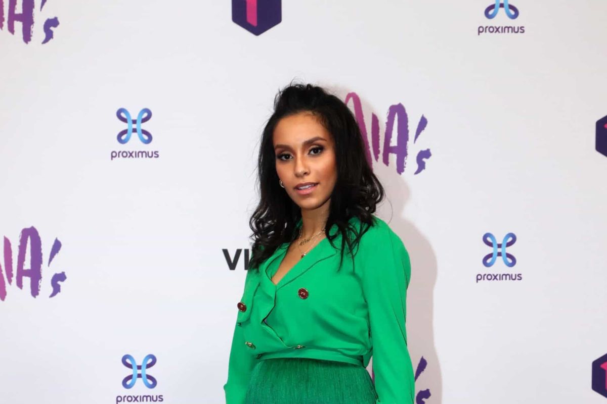 Nora Gharib shockeert met filmpje waarin ze bengelt aan flatgebouw: "Ik ...