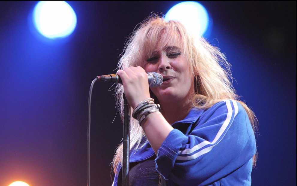 Zangeres Anouk verrast fans met compleet nieuwe look: “Zonde”