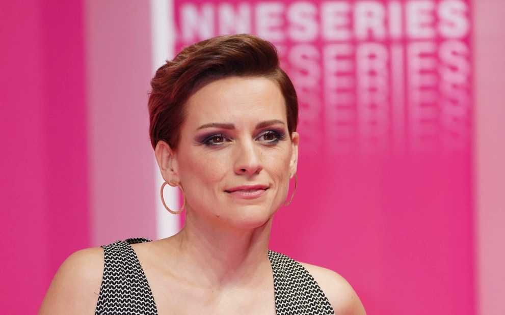 Veerle Baetens spuwt haar gal: “Het draait bij hen alleen nog maar om ...