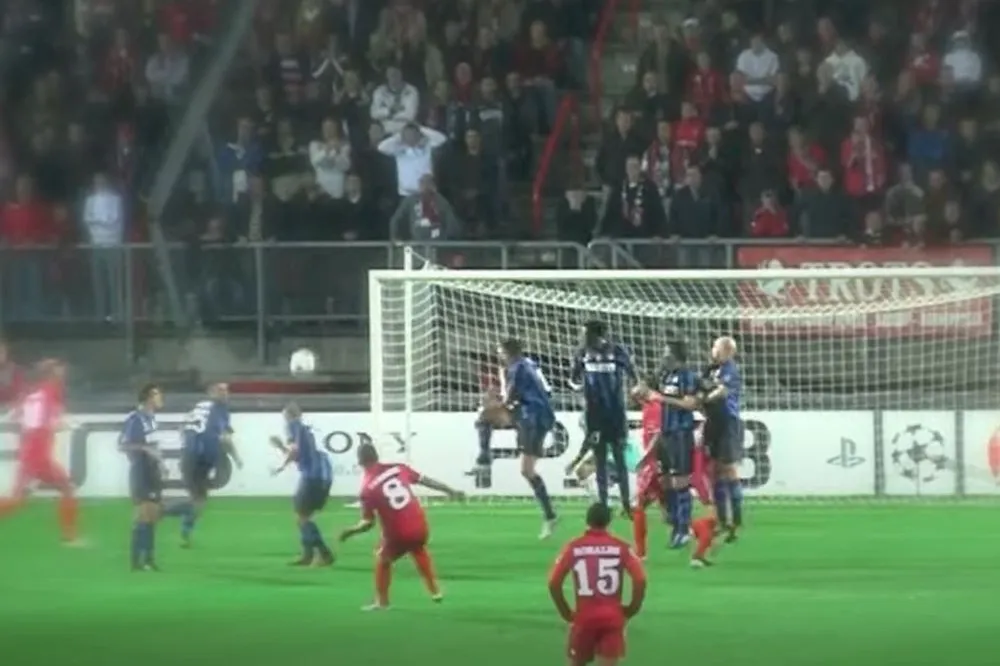 Uit de oude doos: halve finale tegen Juventus en de magische vrije trap van Theo Janssen ...