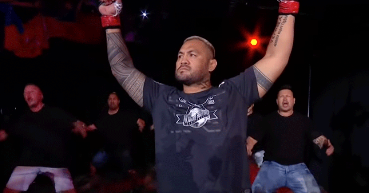 Vechtlegende Mark Hunt over comeback: 'Het vuur brand nog'