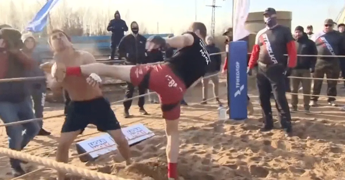 Strelka knokker 'KO' door de touwen getrapt' (video) | Vechtsport info